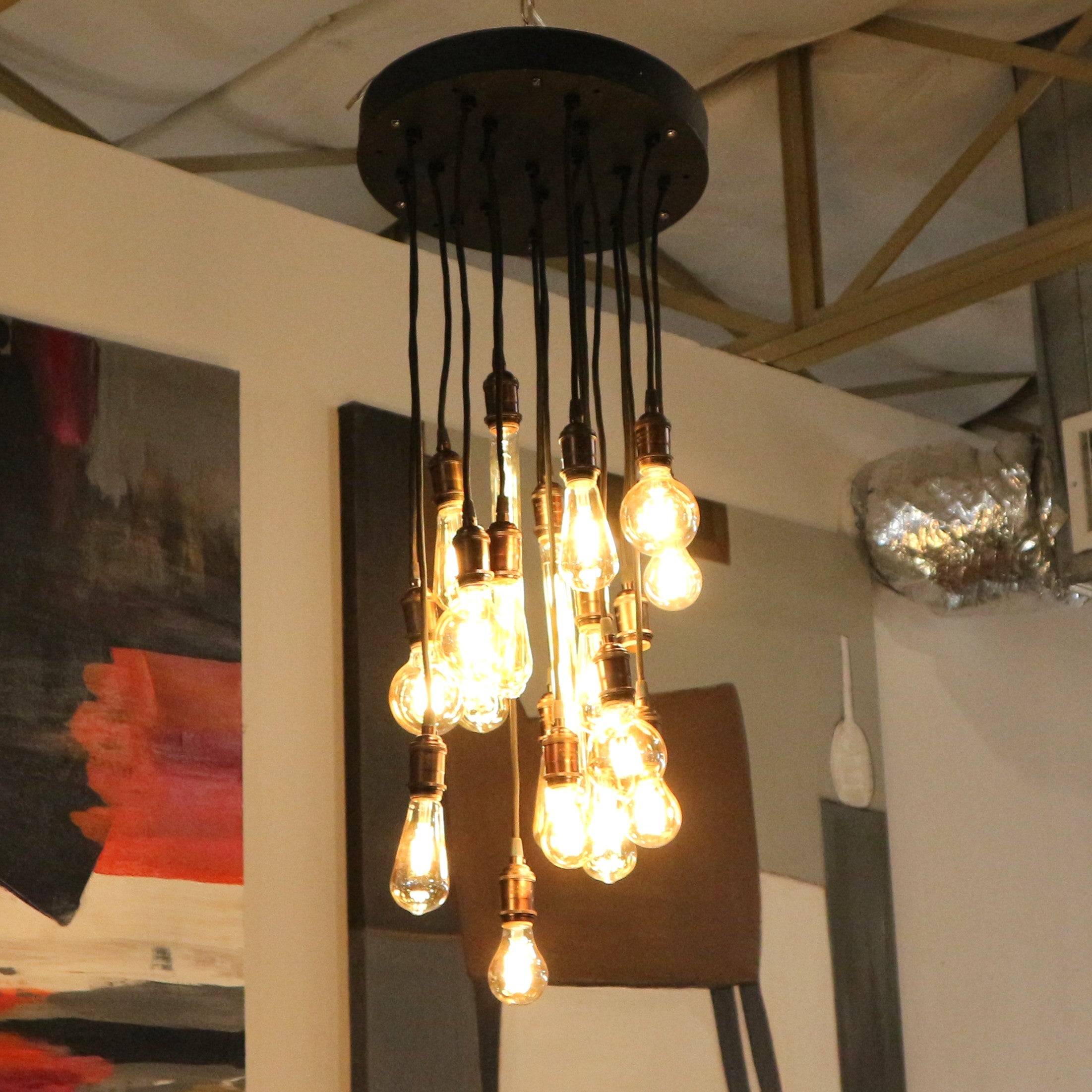 18 Light Chandelier – Dulce Interior Consignment Showplace