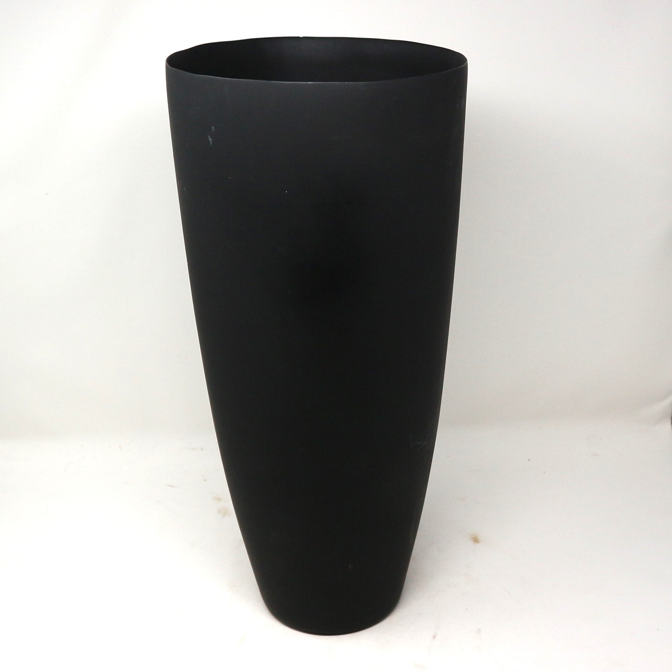 Kose Potero Handmade Bisque Vase – Dulce Interior Consignment Showplace